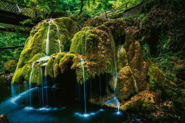 25 Famous Romanian Landmarks In Romania To Visit - Nomads Unveiled