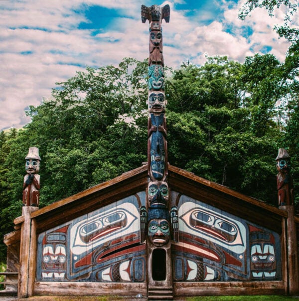 20 Famous Landmarks In Alaska To Visit - Nomads Unveiled