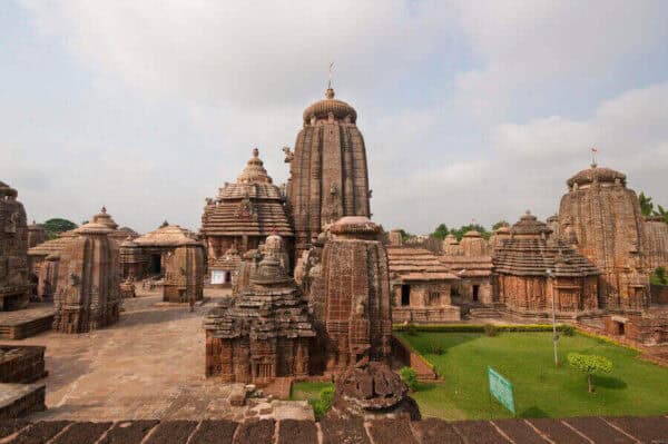25 Famous Indian Monuments And Landmarks In India To Visit