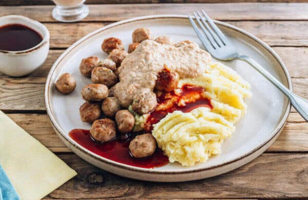 10 Famous Foods In Minnesota: Dishes Minnesota Is Known For