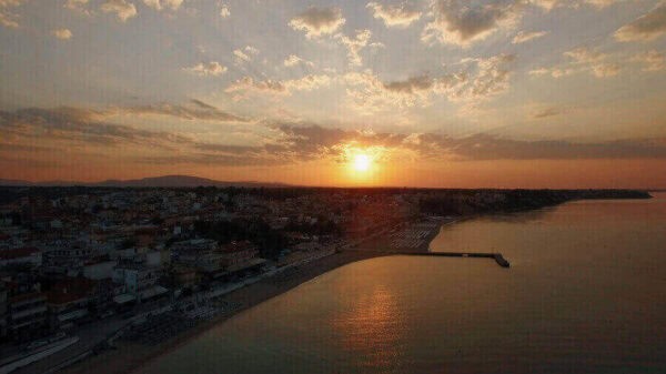 10 Beautiful Thessaloniki Beaches To Visit - Nomads Unveiled