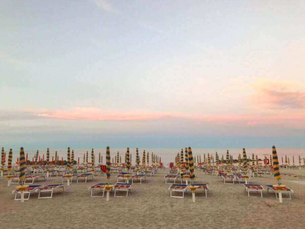 10 Best Beaches In Taormina, Sicily For Vacation - Nomads Unveiled