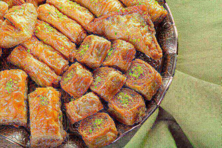 15 Moroccan Desserts And Sweets In Morocco - Nomads Unveiled