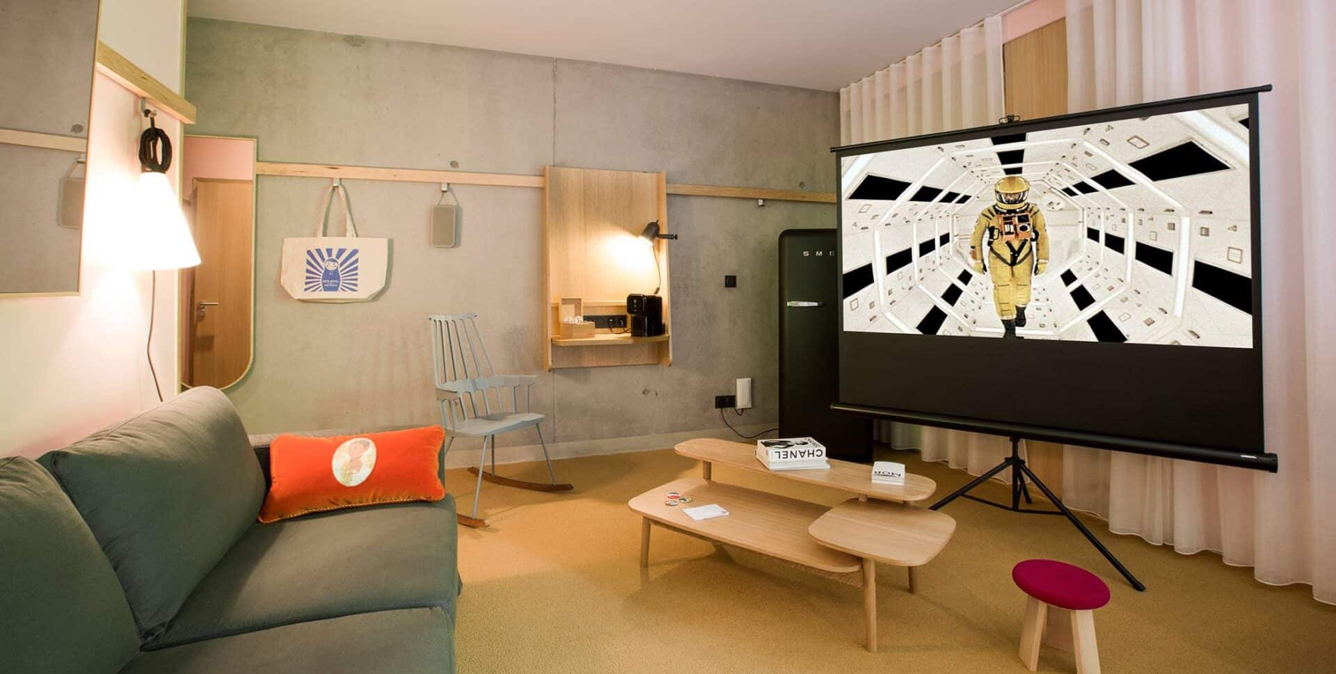 Experience Review: MOB Hotel Lyon Confluence - Nomads Unveiled