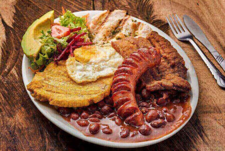 15 Traditional Colombian Food: Famous Dish In Colombia To Try