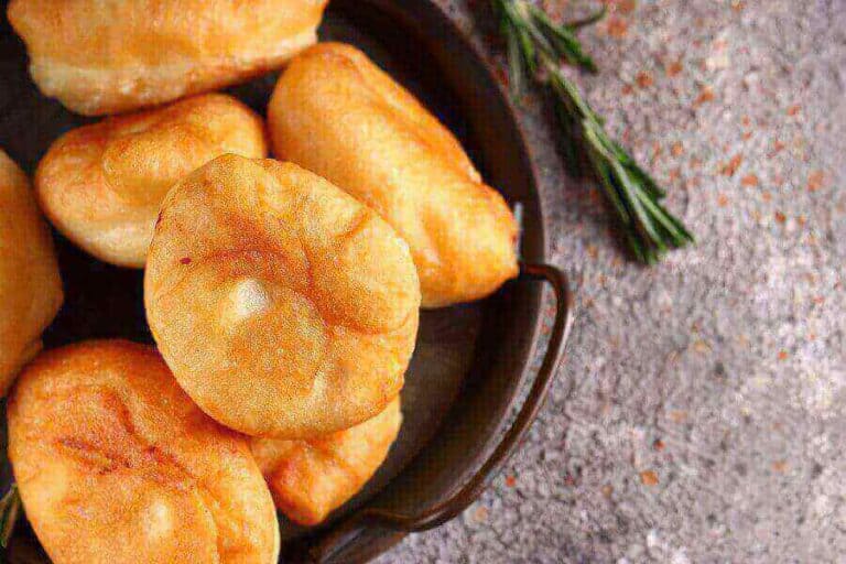 10 Traditional Canadian Breakfast In Canada To Try