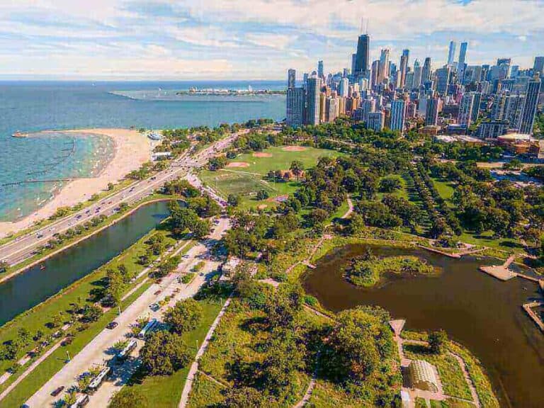 20 Interesting And Fun Facts About Chicago, Illinois [Explained]