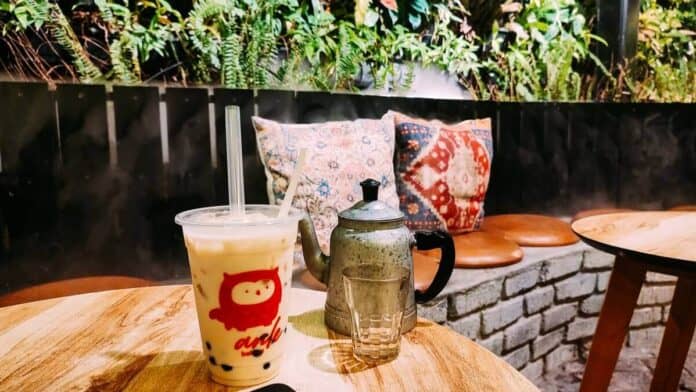 26 Interesting Da Nang Cafes For Photos and Coffee [Incl. Laptop ...