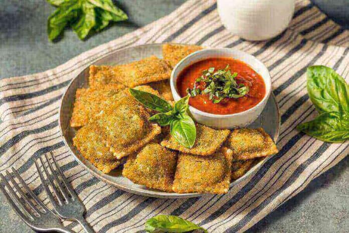10 Famous Foods In St. Louis, MO: Dishes St. Louis Is Known For