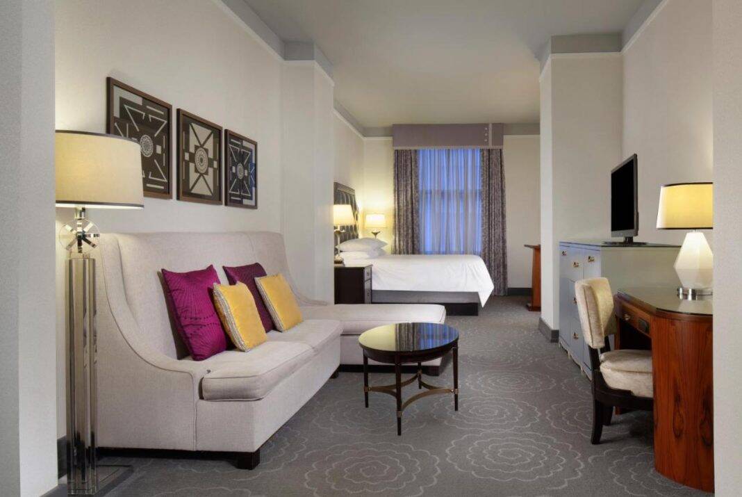 Check Out These Chicago Hotels For Every Budget And Travel Style ...