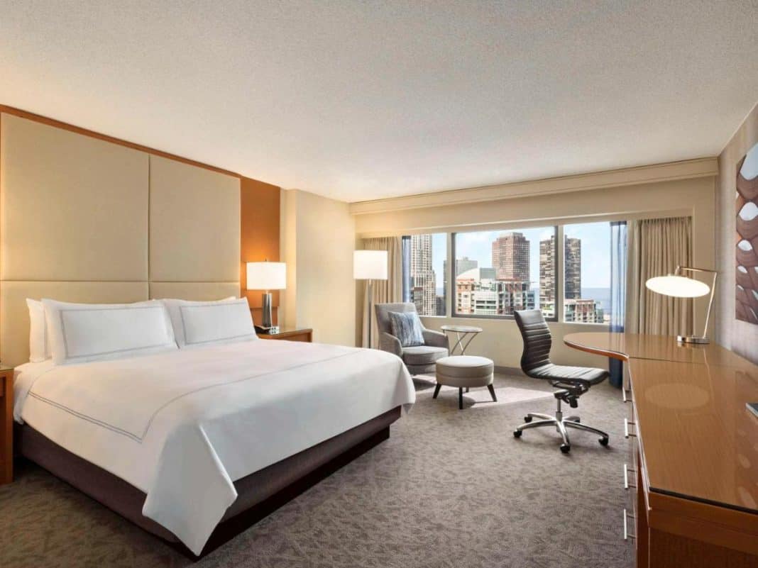 Check Out These Chicago Hotels For Every Budget And Travel Style ...